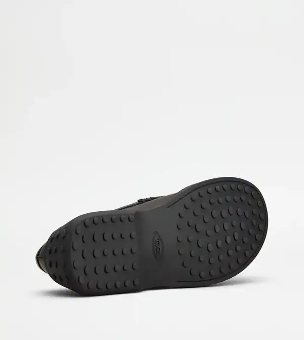 TOD'S Gommino Loafers - Black