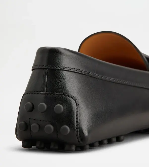 TOD'S Gathered Slip-on Loafers With Metal Buckle - Black