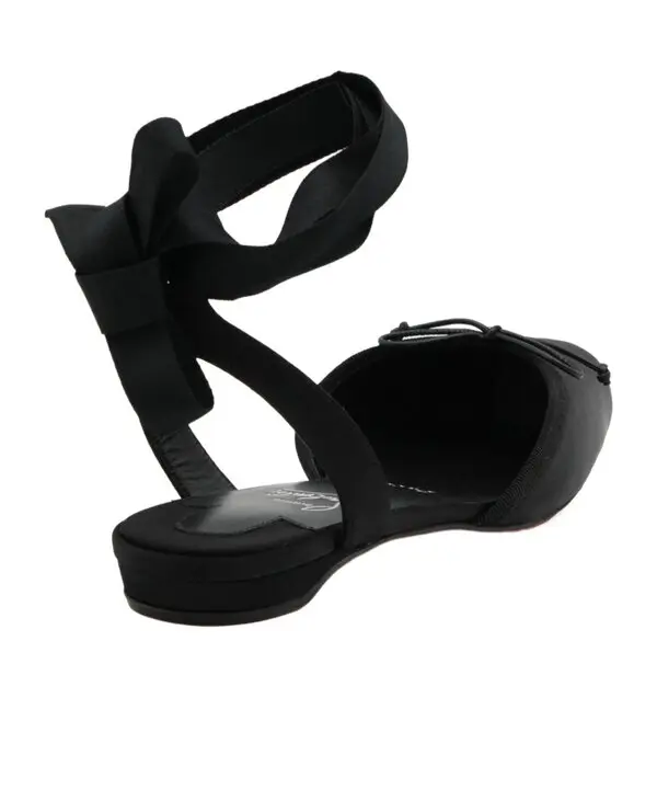 CHRISTIAN LOUBOUTIN Cassia Lace-up Ballerinas - Black