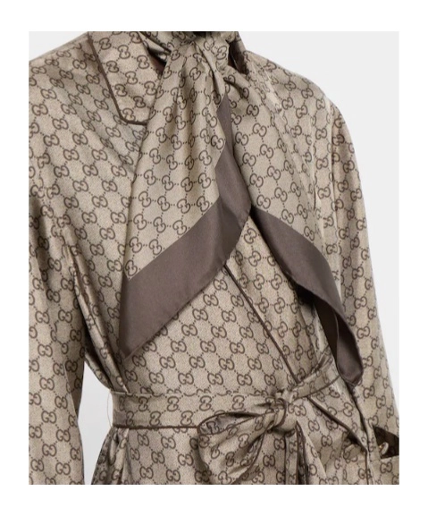 Gucci Monogrammed Scarf - Camel And Brown