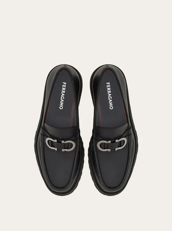 FERRAGAMO Gancini Decorative Moccasin - Black