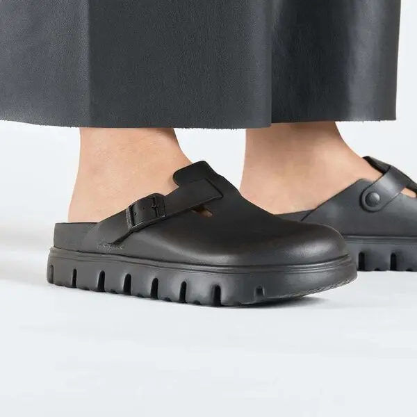 BIRKENSTOCK Boston Chunky Clogs - Black