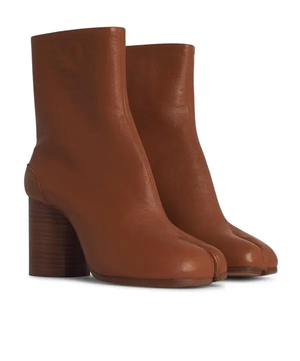 MAISON MARGIELA Tabi Ankle Boots With Cap Toe - Brown