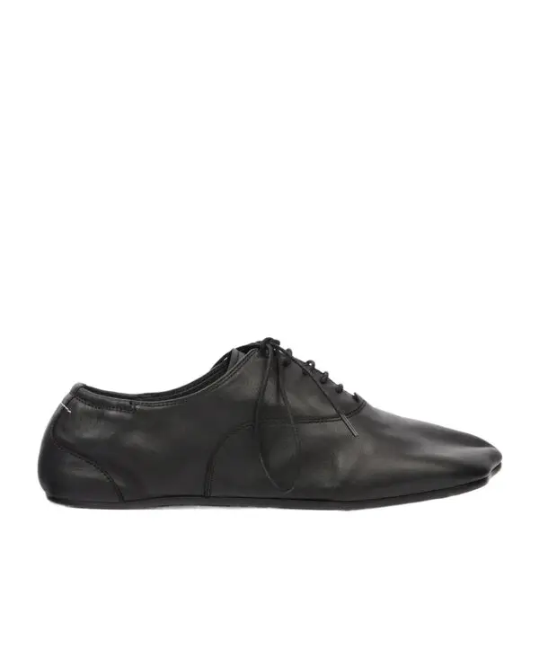MAISON MARGIELA Square Toe Lace-up Flats - Black
