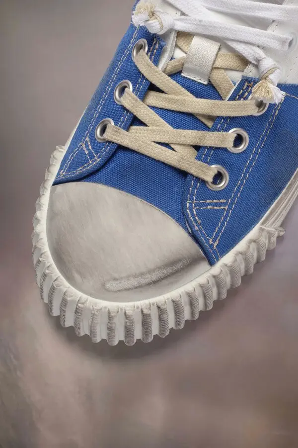 MAISON MARGIELA Round Toe Lace Up Sneakers