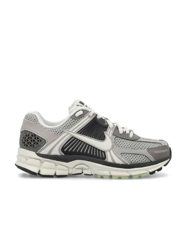 Nike Vomero 5 Athletic Sneakers - Gray
