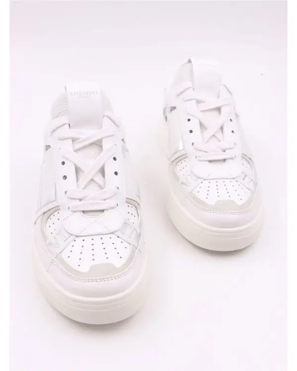Valentino Garavani Vl7n Low-top Sneakers With Logo Detailing
