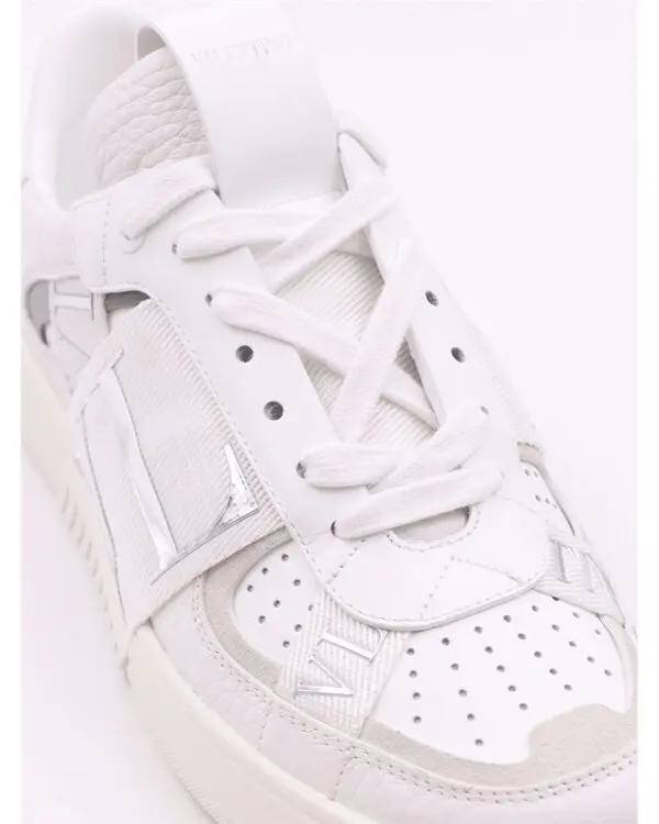 Valentino Garavani Vl7n Low-top Sneakers With Logo Detailing