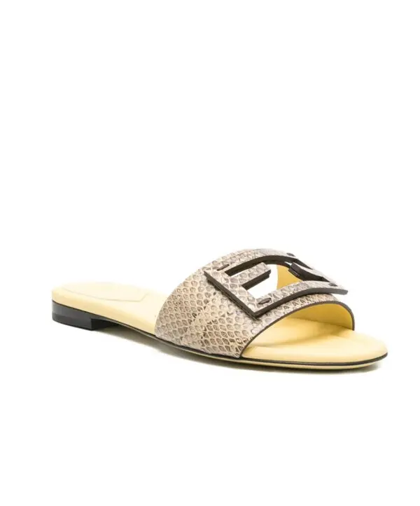 Fendi Baguette Logo Detailed Slides - Nude