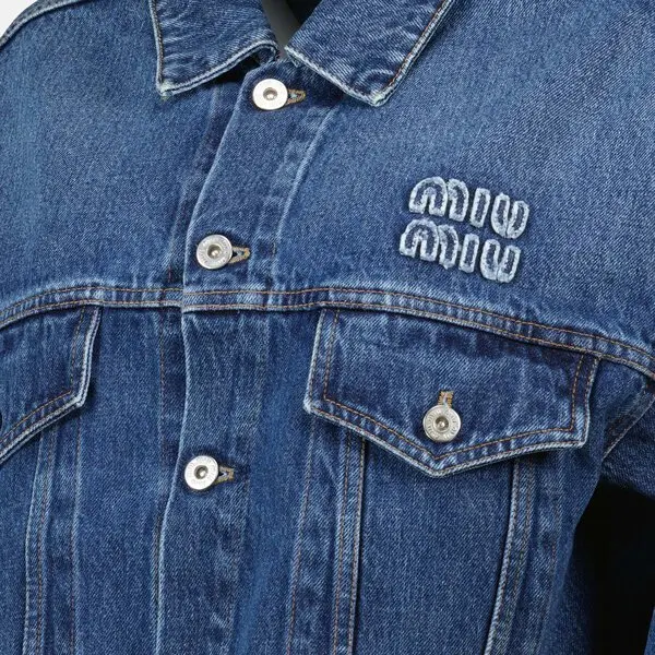 Miu Miu Cropped Denim Jacket With Embroidered Logo - Blue