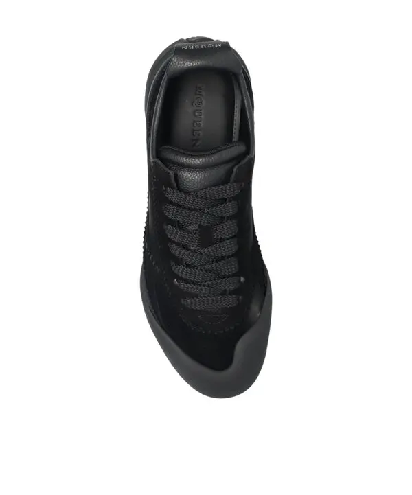 Alexander McQueen Round Toe Low Top Sneakers - Black