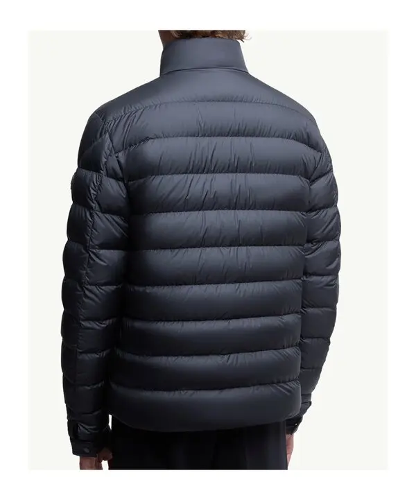 Moncler Lyco Short Down Jacket With Stand Collar And Logo Patch - Blue