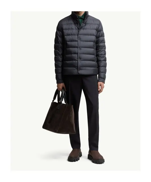 Moncler Lyco Short Down Jacket With Stand Collar And Logo Patch - Blue