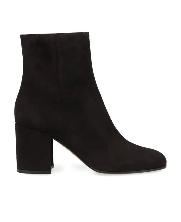GIANVITO ROSSI Joelle Round Toe Ankle Boots - Black