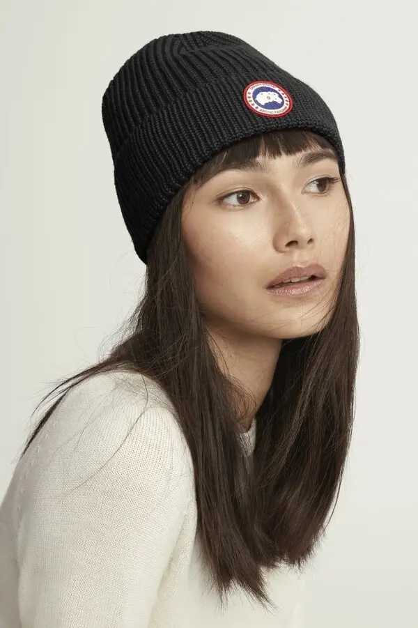 Canada Goose Logo Patch Ribbed Beanie - Black