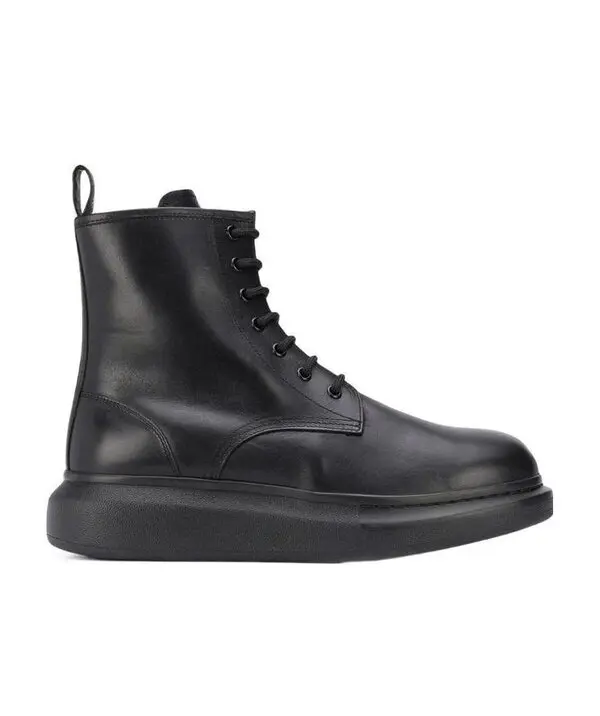 Alexander McQueen Round Toe Lace-up Ankle Boots - Black