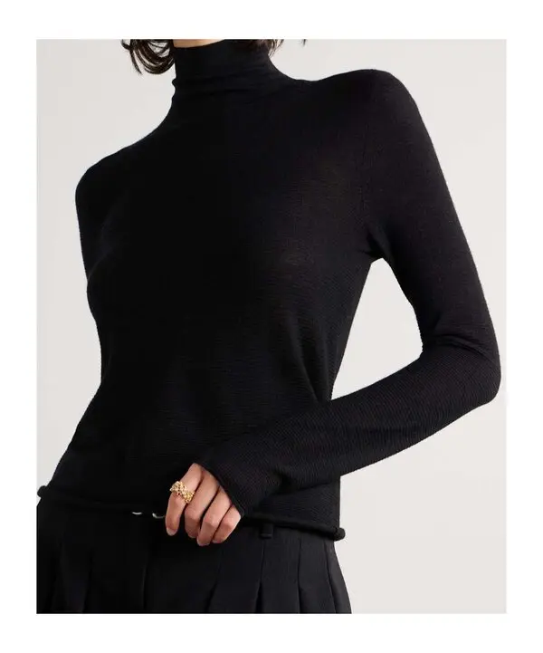 LISA YANG Lory Cashmere Turtleneck