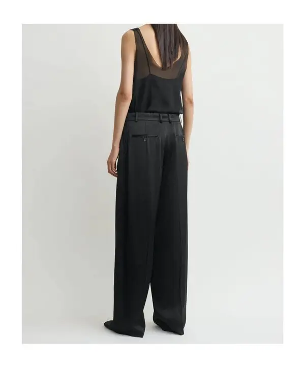 TOTEME Wide-leg Pleated Trousers - Black