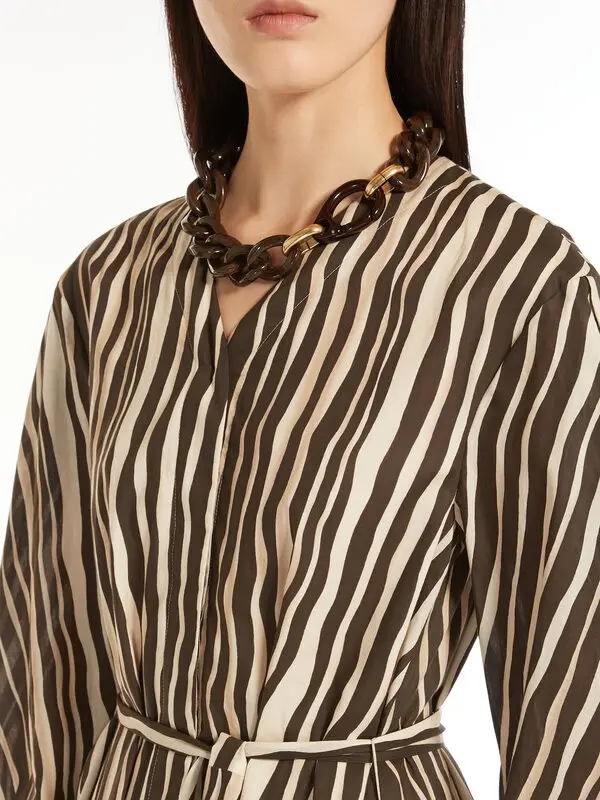 Max Mara Thick Chain Necklace With Spring Buckle