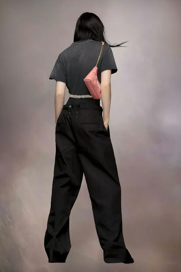 MAISON MARGIELA Reverse Logo Crewneck T-shirt - Black