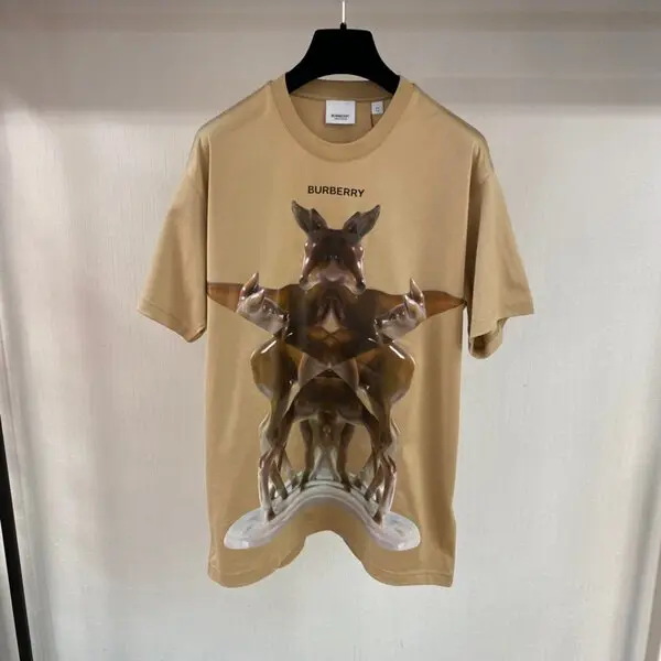 Burberry Graphic Print T-shirt