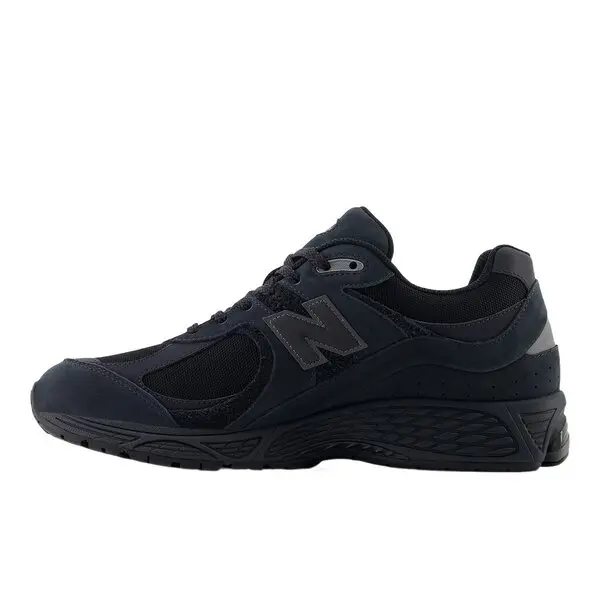 NEW BALANCE 2002r Lace-up Sneakers - Black