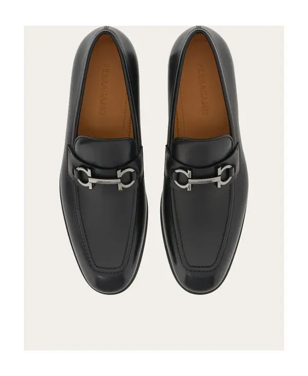 FERRAGAMO Gancini Buckle Loafers - Black