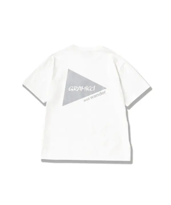 AND WANDER Logo-print T-shirt - White