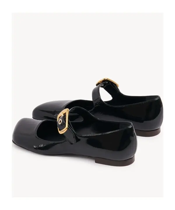 Chloé Polly Ballerina Flats With Carved Gold Buckle - Black