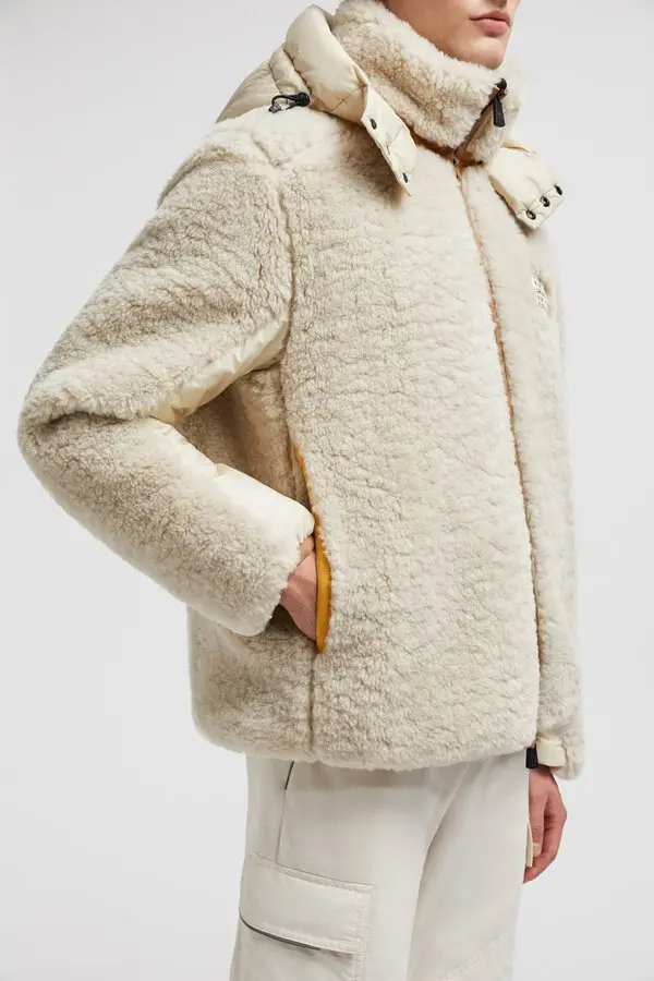 Moncler Wengi Reversible Down Jacket - Light Beige