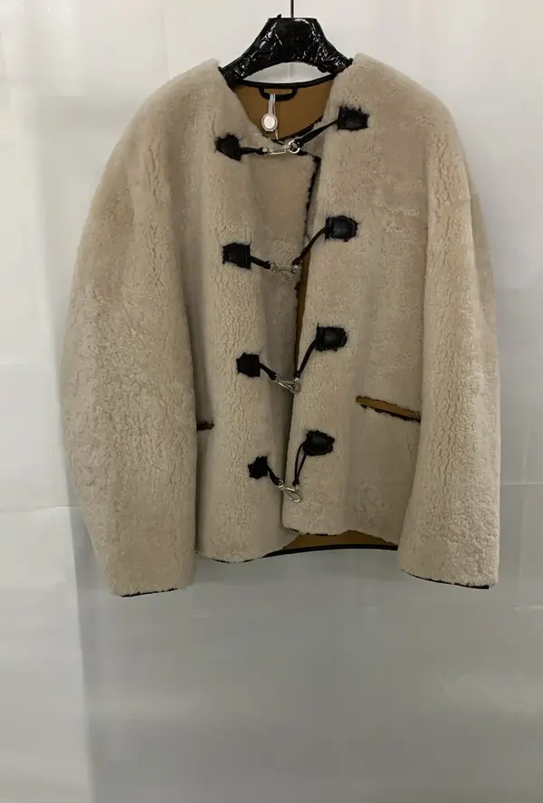 TOTEME Teddy Shearling Clasp Buttoned Coat