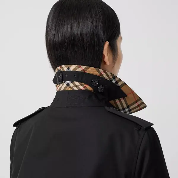 Burberry Mid-length Kensington Heritage Trench Coat