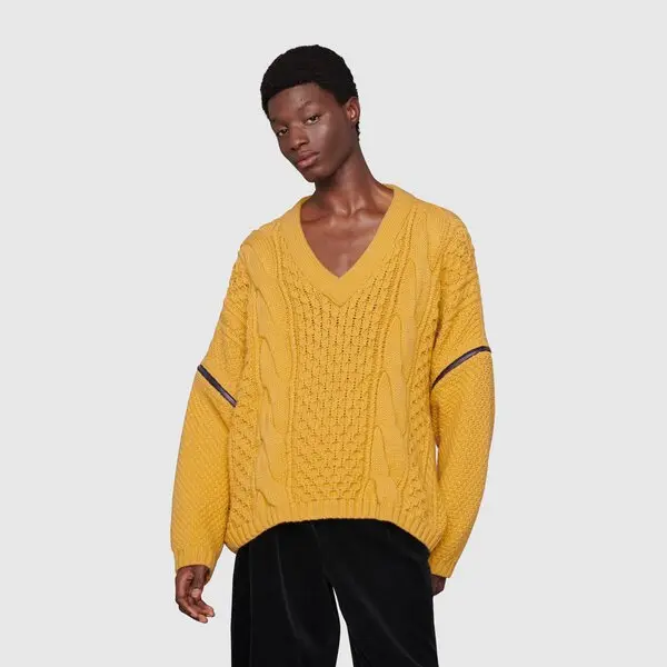 Gucci V-neck Cable Knit Pullover With Removable Sleeves