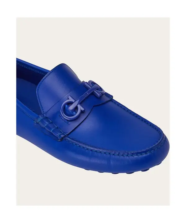 FERRAGAMO Round Toe Loafers - Blue
