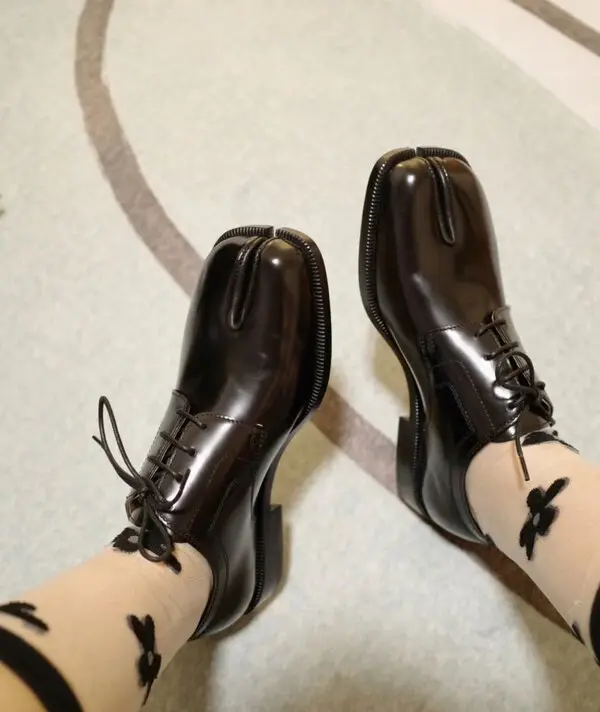MAISON MARGIELA Tabi Oxford Lace-up Shoes