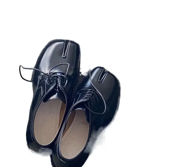 MAISON MARGIELA Tabi Oxford Lace-up Shoes