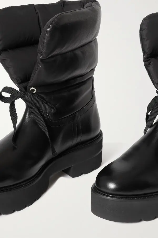 STUART WEITZMAN Padded Round Toe Boots - Black