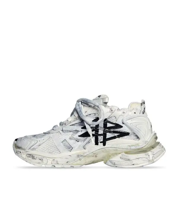 Balenciaga Runner Lace-up Sneakers With Side Logo Print - White/black