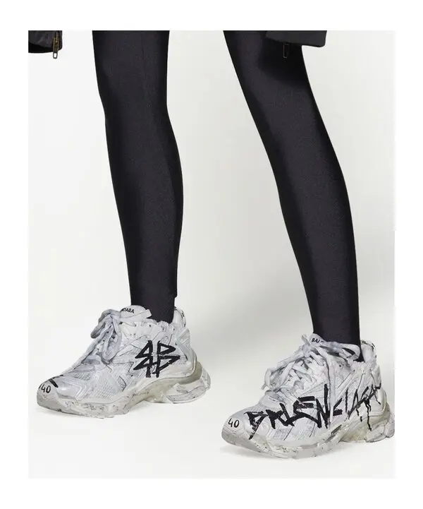 Balenciaga Runner Lace-up Sneakers With Side Logo Print - White/black