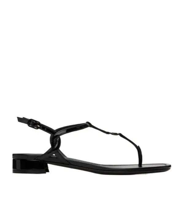 Valentino Garavani Vlogo Plaque Thong Sandals