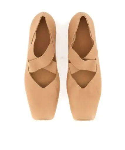 UMA WANG Square-toed Ballet Flats With Criss-cross Straps - Nude