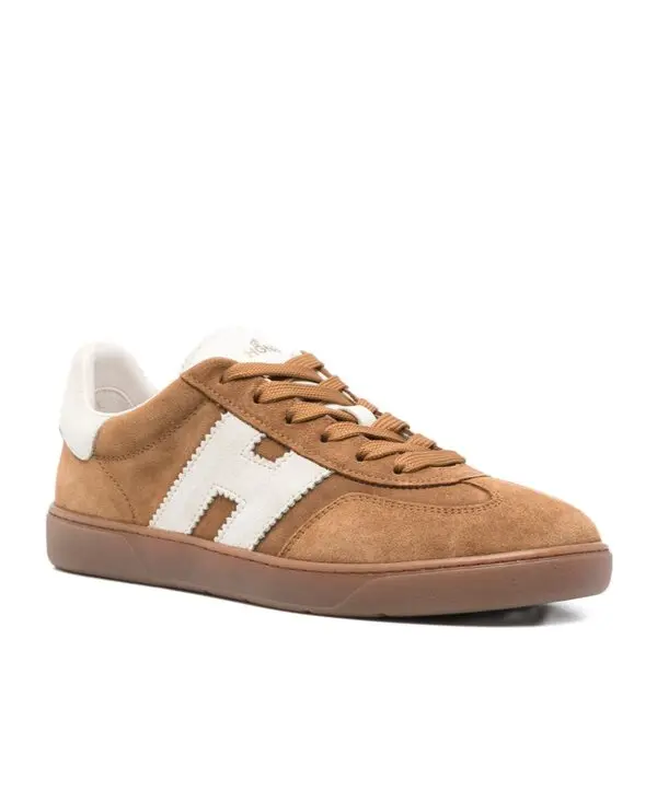 Hogan H647 Logo-patch Round Toe Low-top Sneakers - Brown