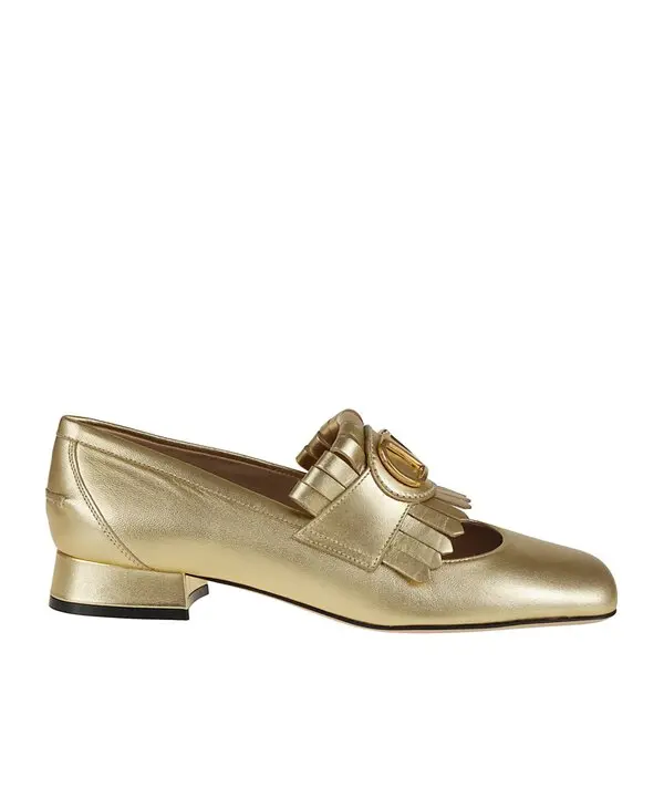 Valentino Garavani Vlogo Signature Fringe Detailed Loafers - Nude