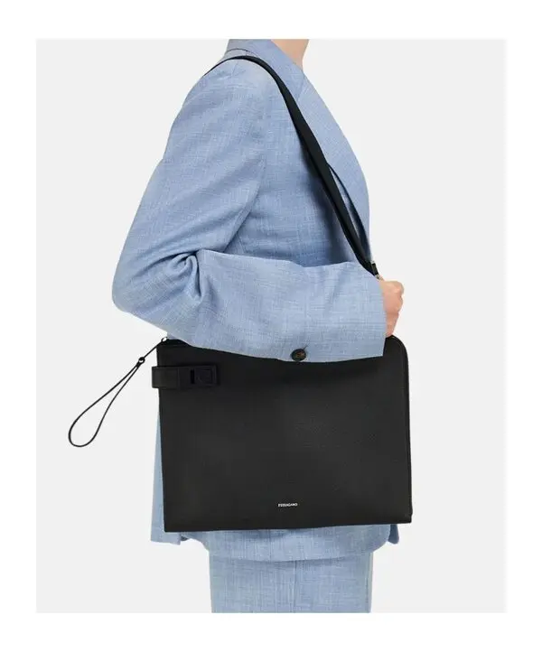FERRAGAMO Gancini Buckled Zip-up Clutch Bag