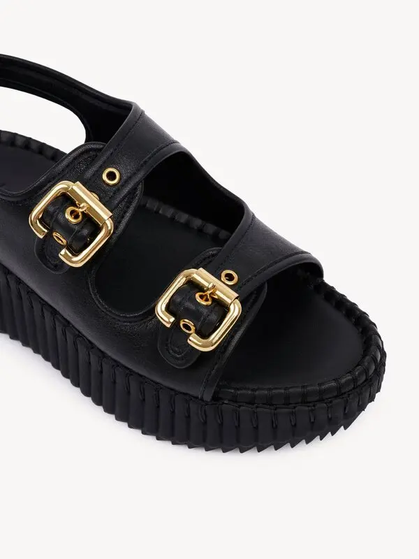 Chloé Nama Wedge Sandals With Buckle Detail - Black