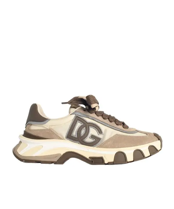 Dolce & Gabbana Airmaster Dg Logo Patch Sneakers - Nude