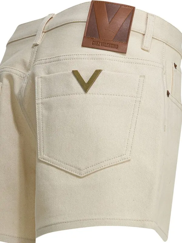 Valentino Garavani Vgold Logo Patch Denim Shorts - Ivory