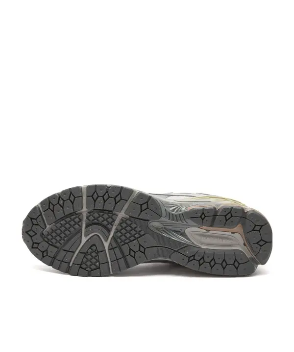 NEW BALANCE 1906 Logo Patch Sneakers - Gray