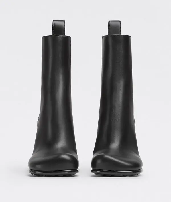 Bottega Veneta Strom Heeled Chelsea Boots