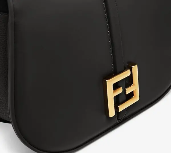 Fendi Cmon Medium Shoulder Bag - Black